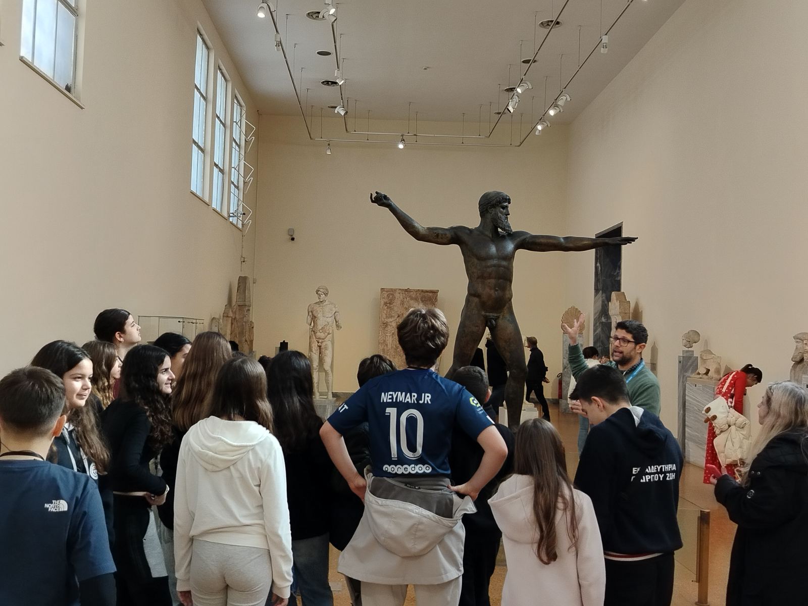 Α΄ Γυμνασίου επίσκεψη στο Αρχαιολογικό Μουσείο (7) - Εκπαιδευτήρια ...